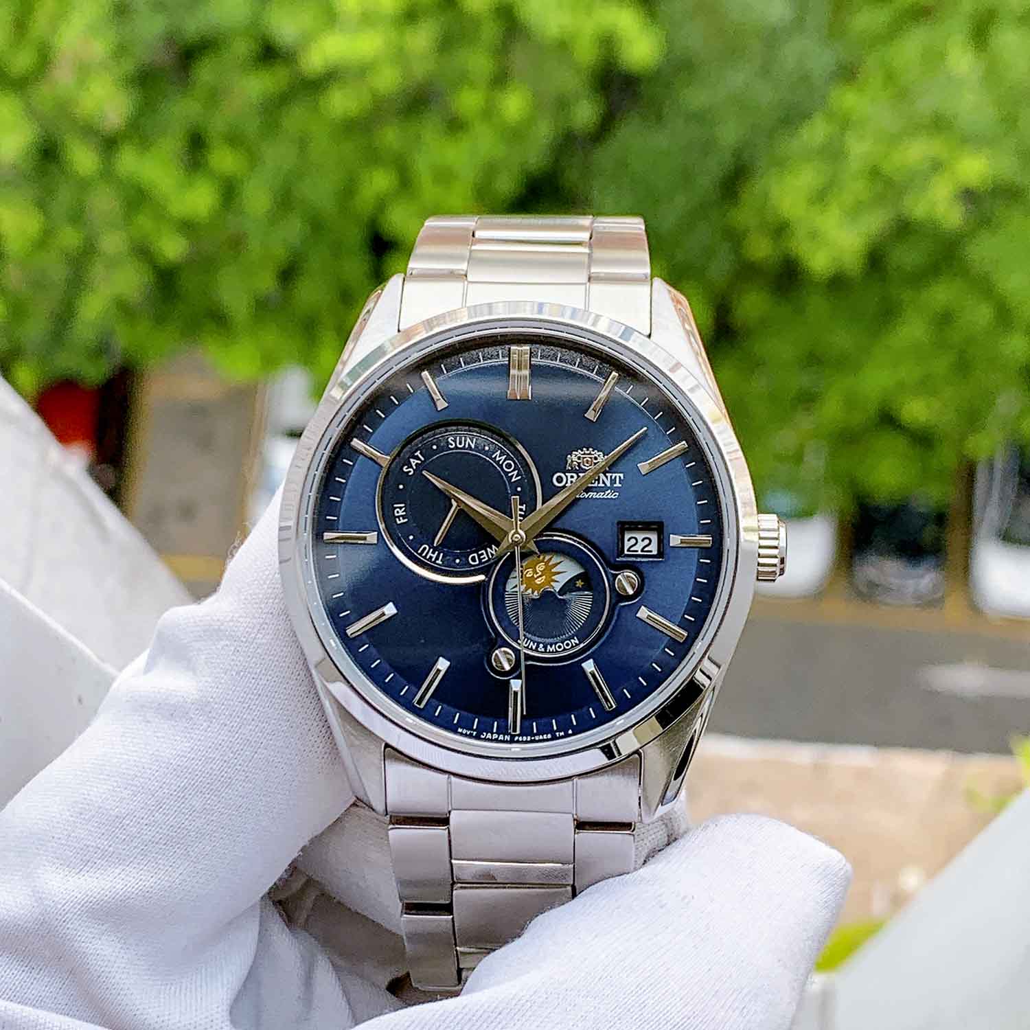 Orient Sun and Moon Gen 5 RA-AK0303L10B like new