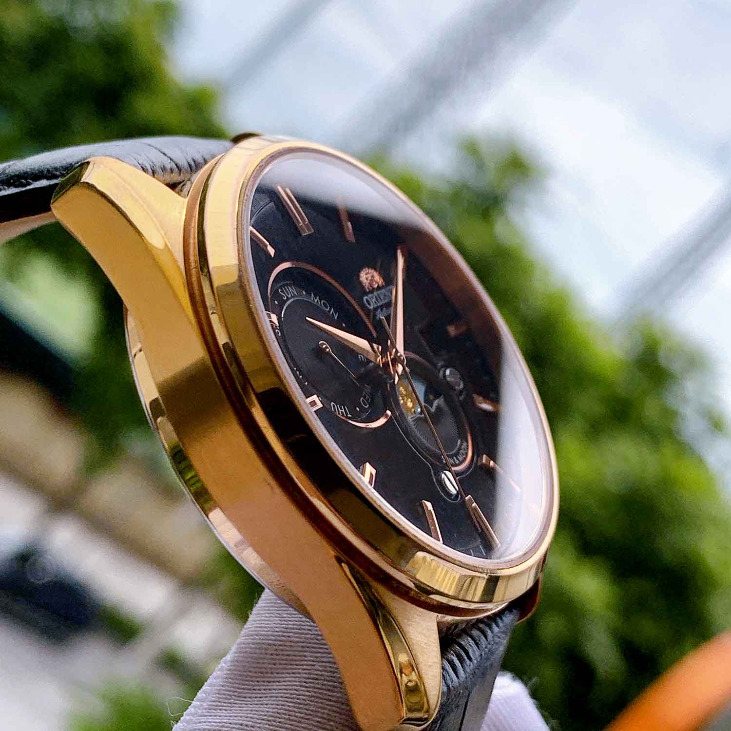 ORIENT SUN AND MOON GEN 5 RN-AK0304B (RA-AK0309B00C) Used